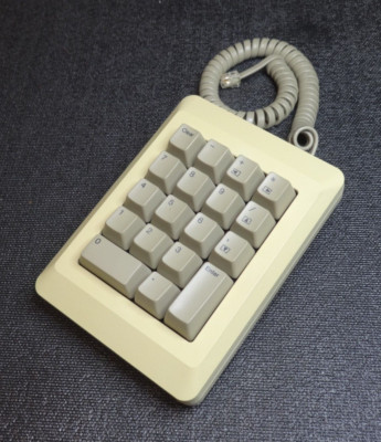 1984 Macintosh 128K M0001 Numeric KEYPAD Model M0120 and CABLE Mac 512K ...