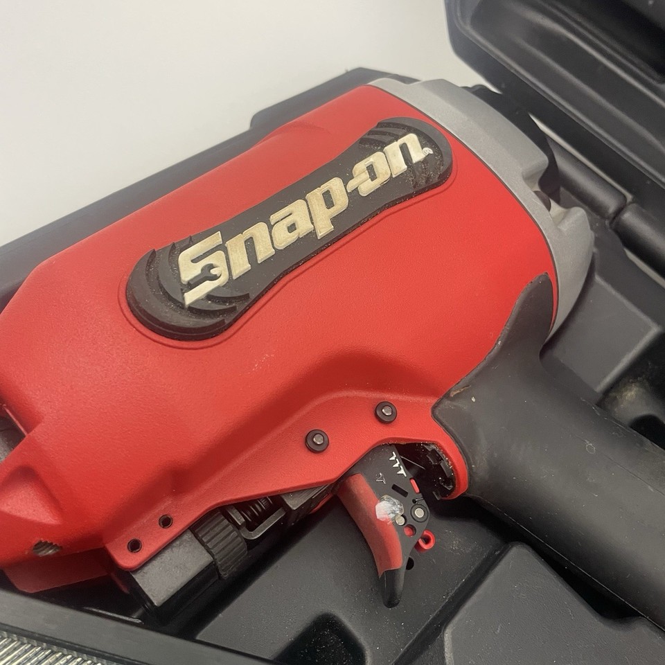 Snap-On 870013 Finish Angled Nailer 15 gauge 1-1/4"- 2-1/2" Tested ...