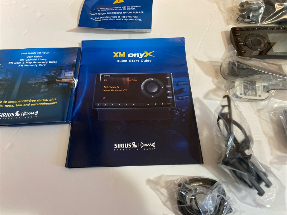 Sirius XM Satellite Radio XM Onyx XDNX1V1 XM Radio + Vehicle Kit / Open ...