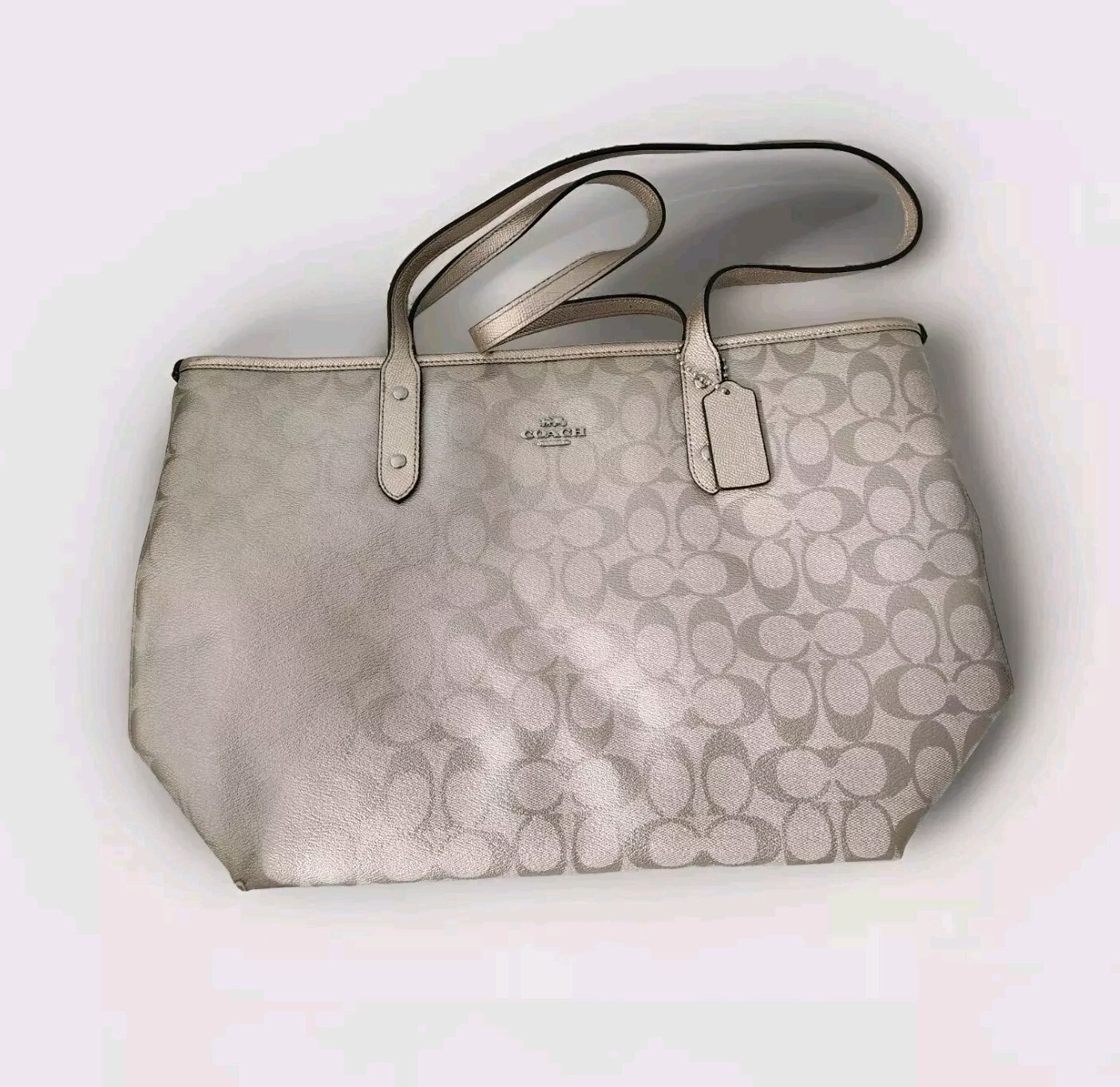 Coach - Gold Signature Tote Shoulder Bag F39555 - Gem