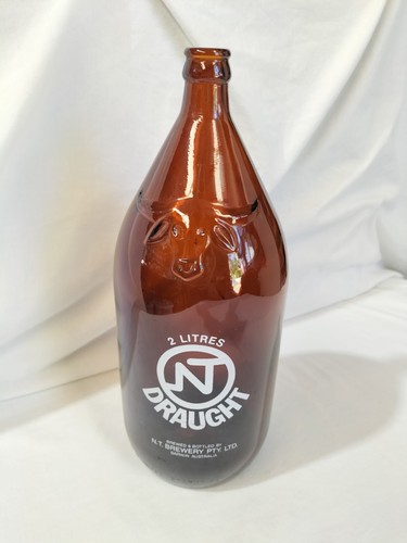 Darwin Stubbie Embossed Buffalo Carlton United 2L Darwin Stubby Great ...