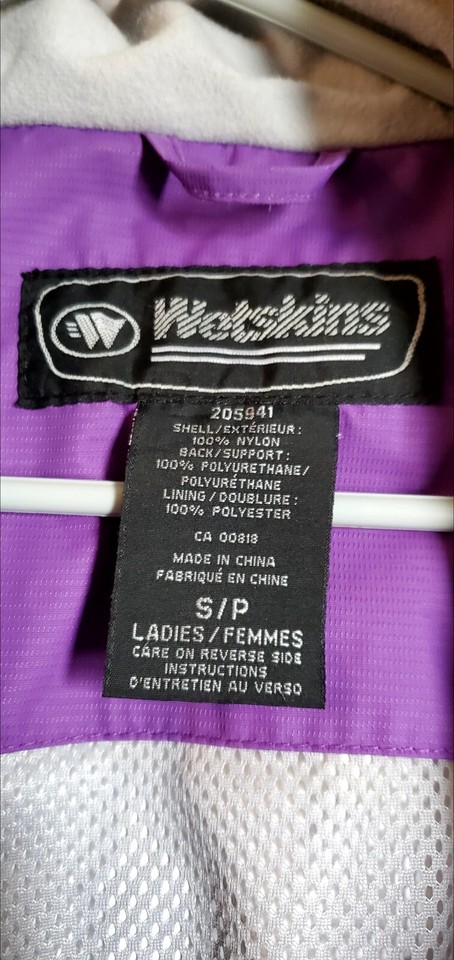Woman’s WETSKINS X-TREME Series jacket. Wind/water resistant. Purple ...