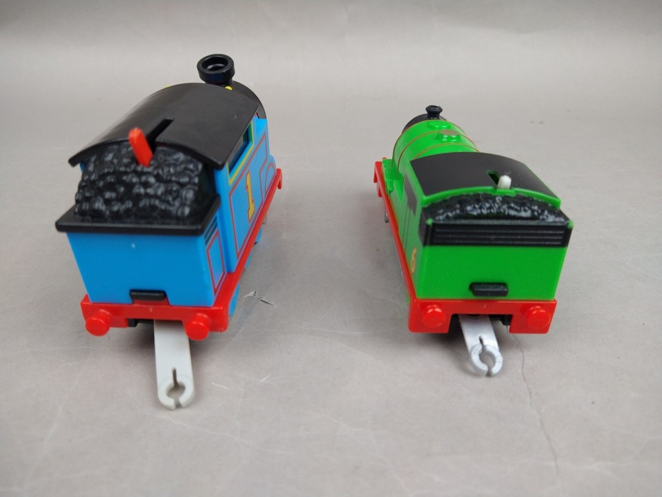 Thomas & Friends Trackmaster Motorized Percy #6 & Thomas the Tank ...