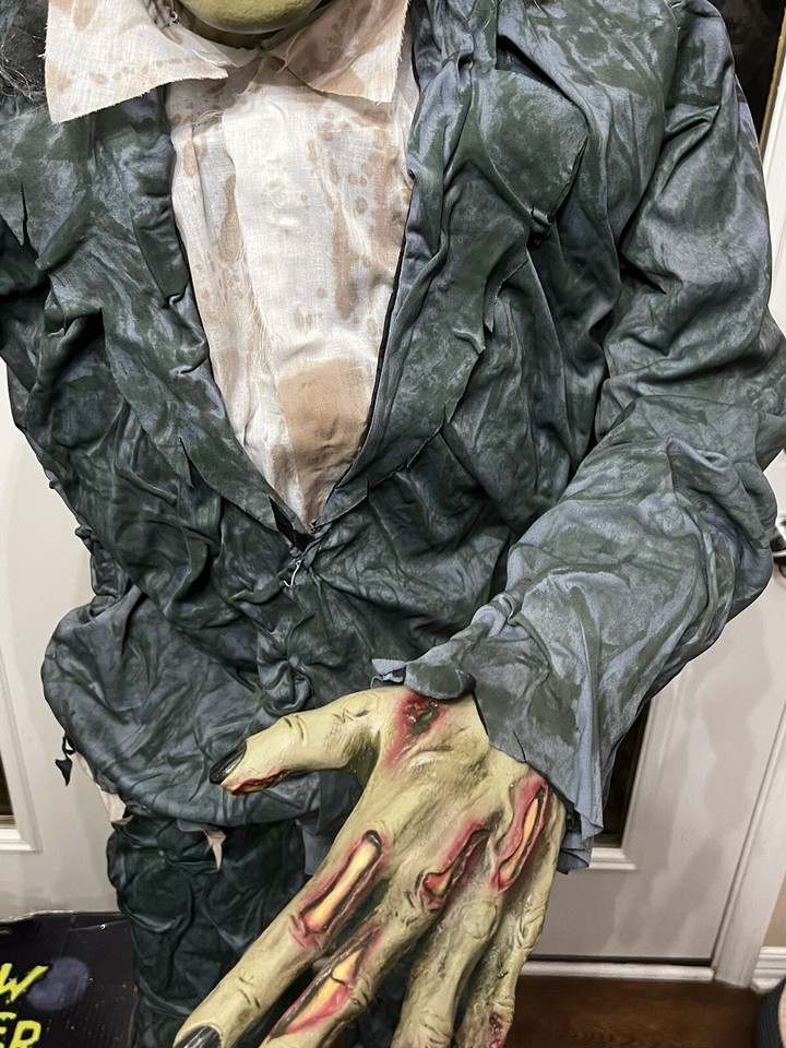 RARE Spirit Halloween Shadow Stalker Zombie 2011 LIFE SIZE Horror Prop ...