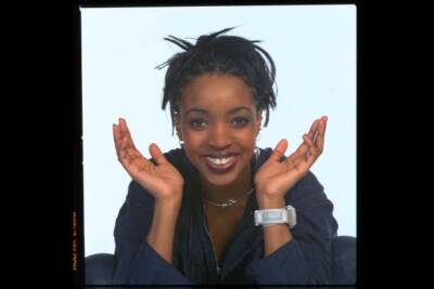 TV presenter Josie D'Arby hosting various CBBC programmes 1997 Old ...