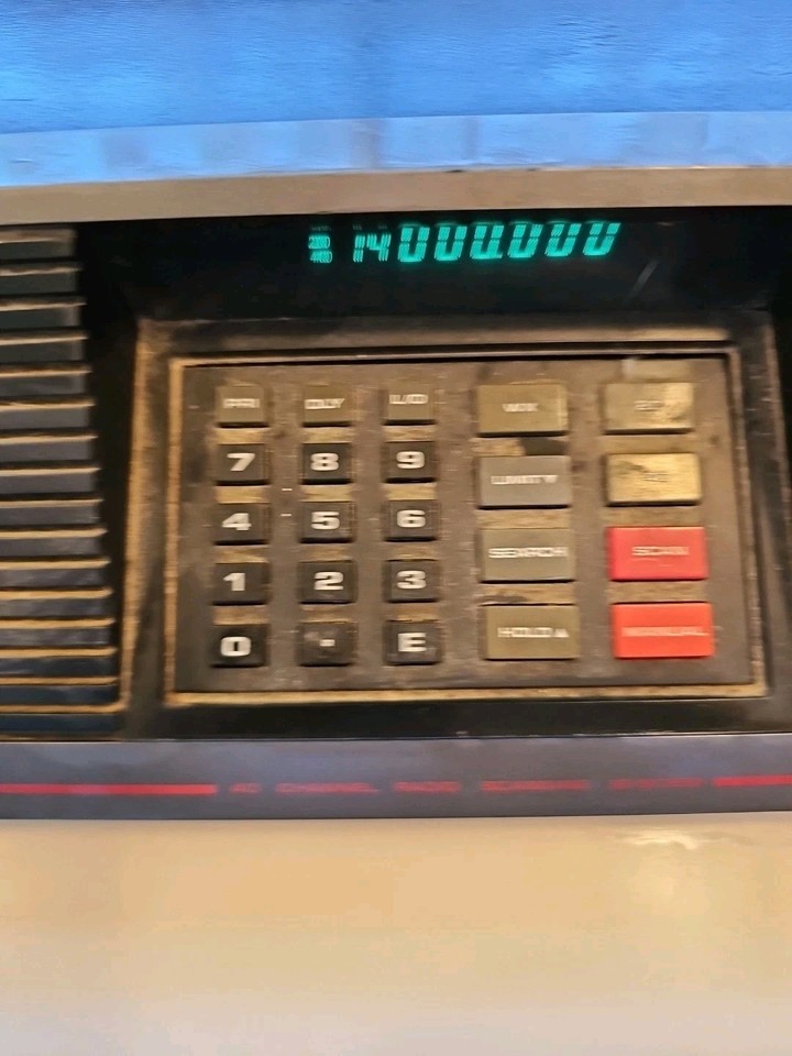 UNIDEN BEARCAT 210 XLT 40 Channel Scanner Radio WORKS! No Antenna | eBay