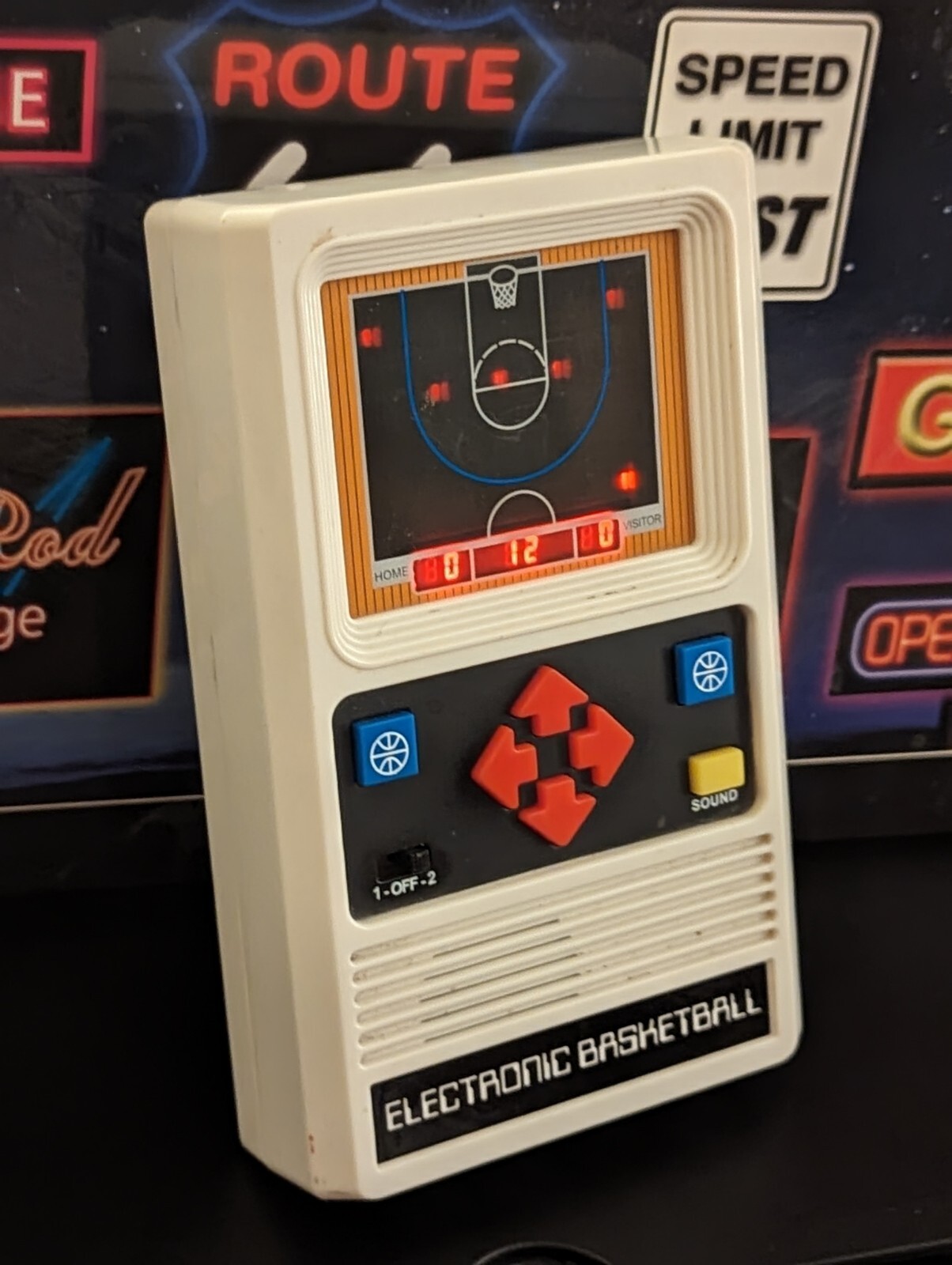AWESOME HANDHELD VIDEO/AUDIO MATTEL ELECTRONIC BASKETBALL GAME MFG 1978 ...