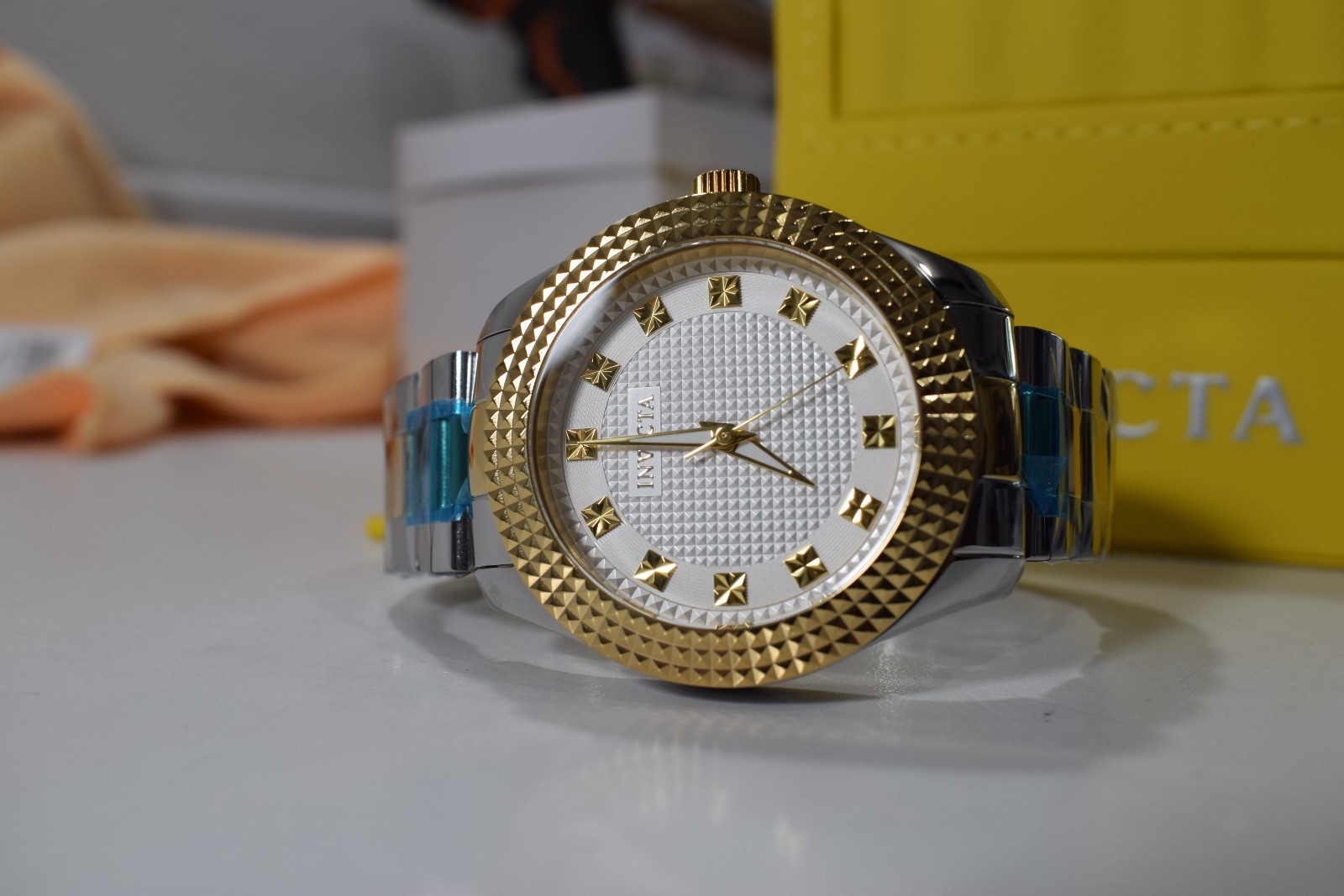 Invicta Specialty Men's Watch Quartz Stainless Steel Case Silver Dial ...