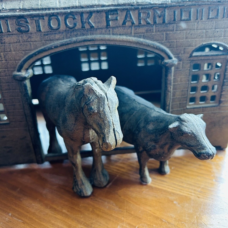 Three Hands Corp Vtg Cast Iron Stock Farm Barn 5 Animals Horse Pig Cow ...