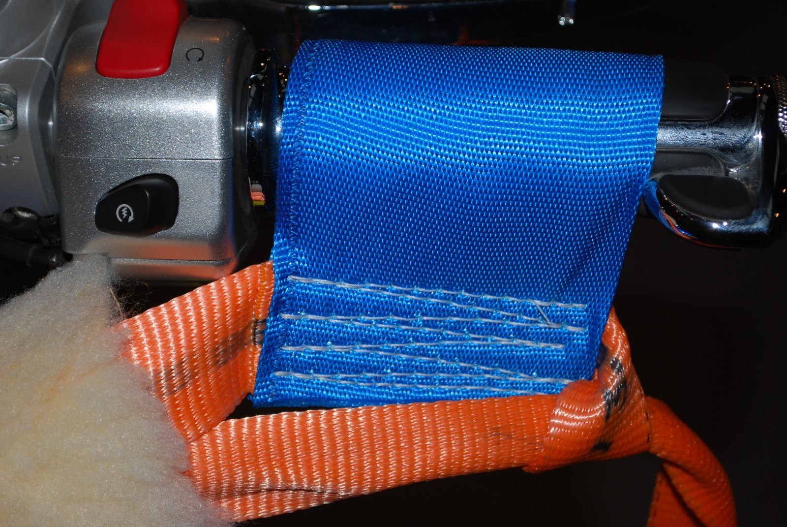 Motorcycle Handlebar Grip Tie Down Assembly Harness Transport Strap USA ...