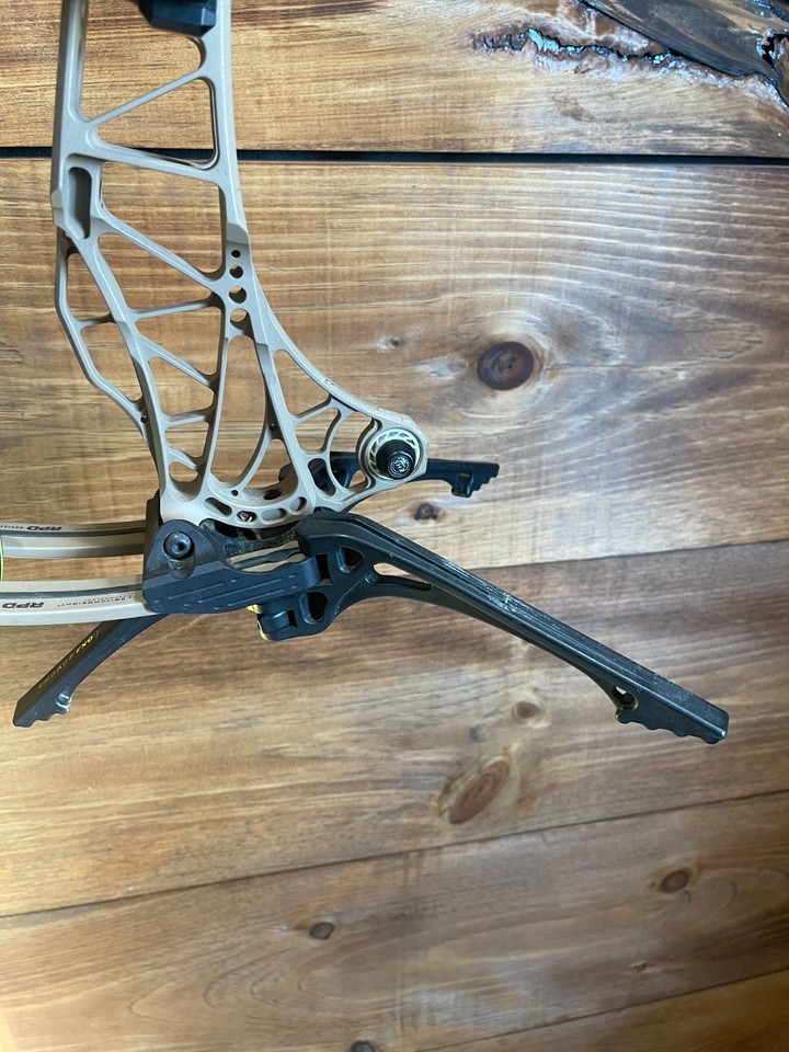 Mathews Lift 33 (earth color) | eBay