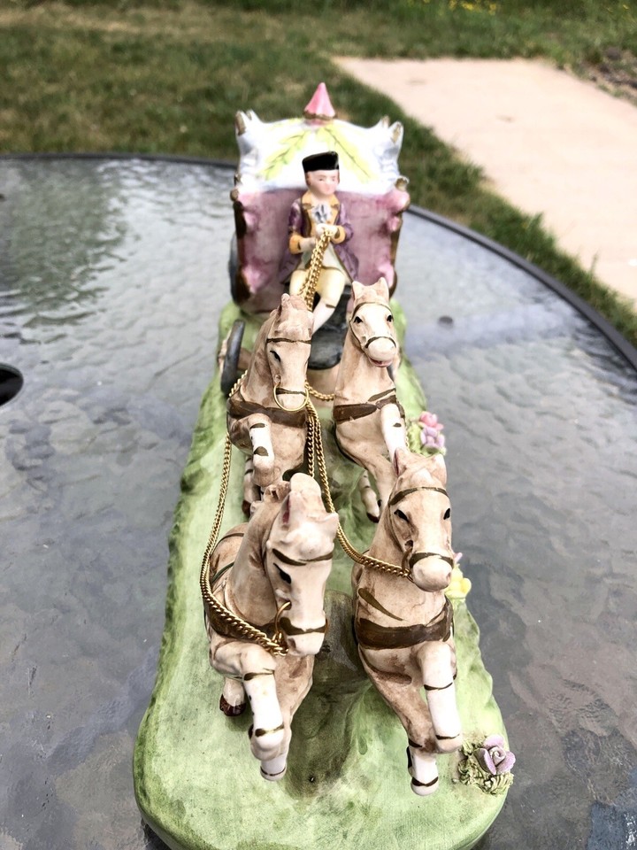 Vtg CAPODIMONTE ITALY Porcelain Cinderella Stagecoach Carriage with ...