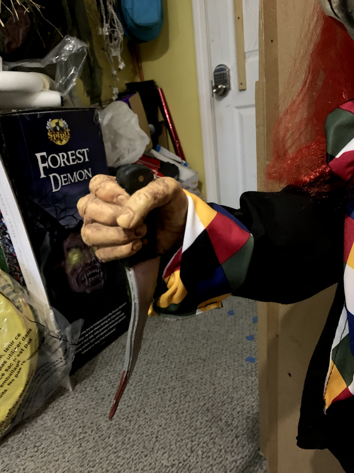 Stabbo the Clown - Spirit Halloween retired prop. 2006. | eBay