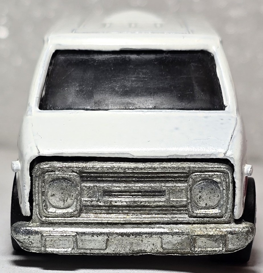 Restored Hot Wheels Redlines 1976 Toys R Us Exclusive, White, Geoffrey ...
