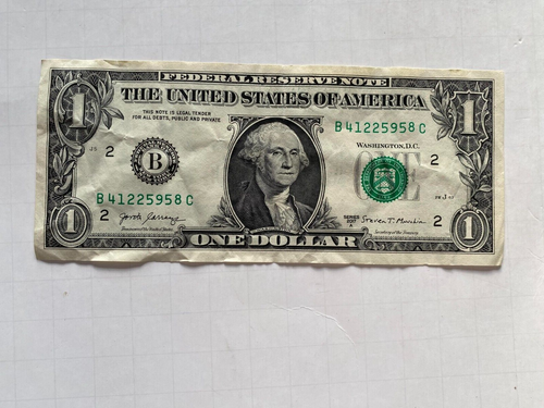 One dollar bill serial number B 41225958 C $1 Note US Real money 2017 ...