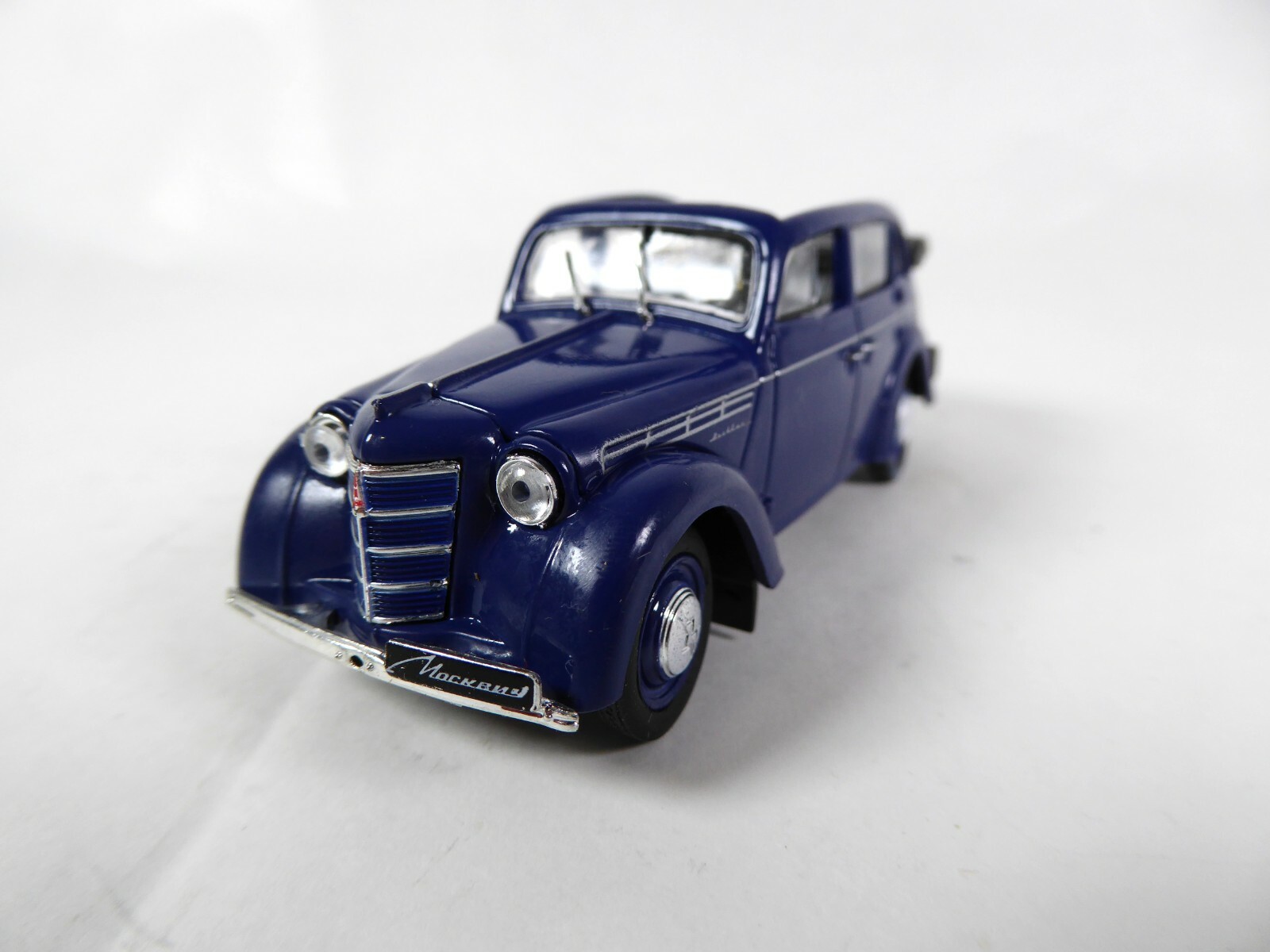 Set of 2 Model Cars from USSR Moskvitch 400 + SMZ Cyclecar 1:43 Ixo ...