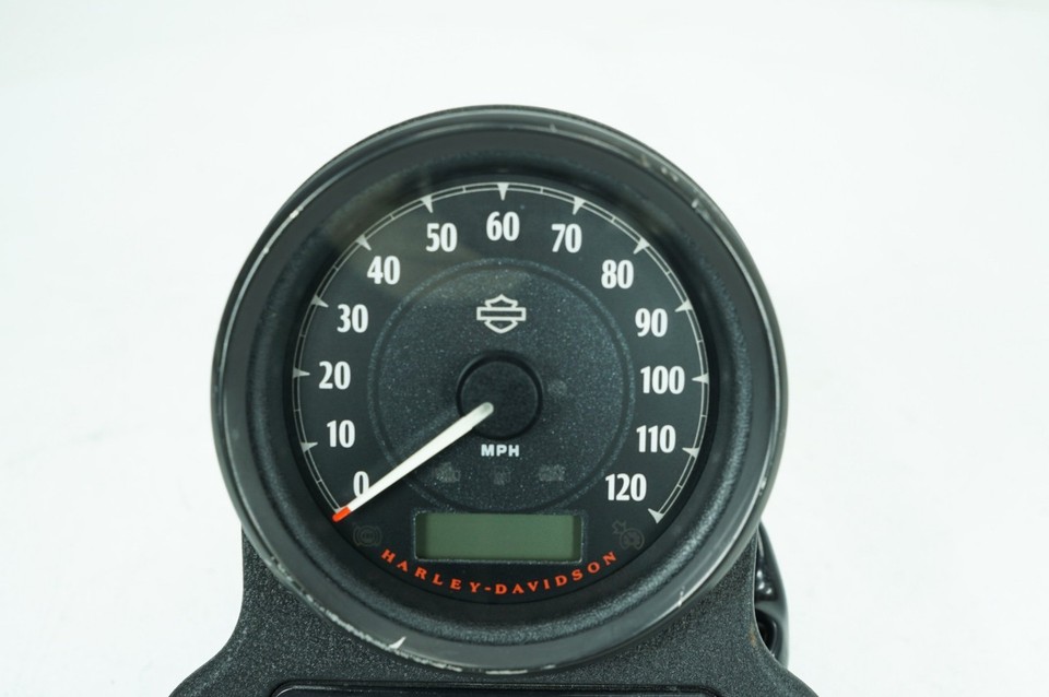 2014 Harley Sportster XL883 L SuperLow OEM Speedo Speedometer Gauge ...