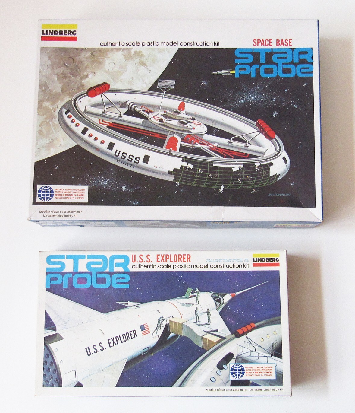 TWO VINTAGE STAR PROBE MODELS - SPACE BASE AND U.S.S. EXPLORER ...