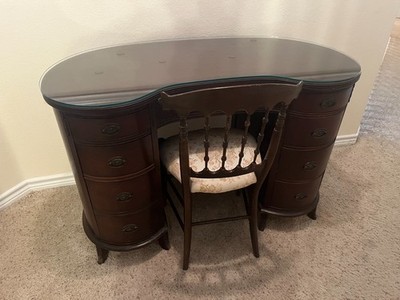 Charles Sligh Antique Kidney Shaped Desk – Original Glass With Rose ...