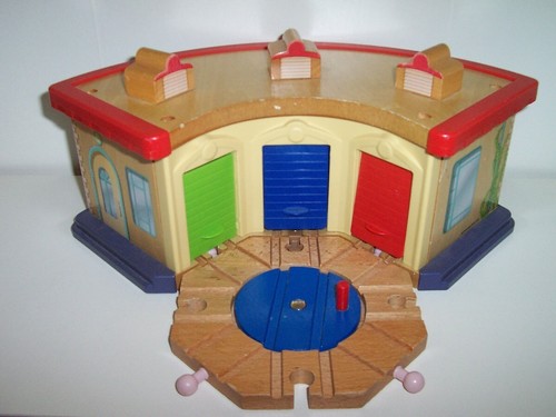 Chuggington Wooden Train Roundhouse & Round About Action Turntable Fits ...