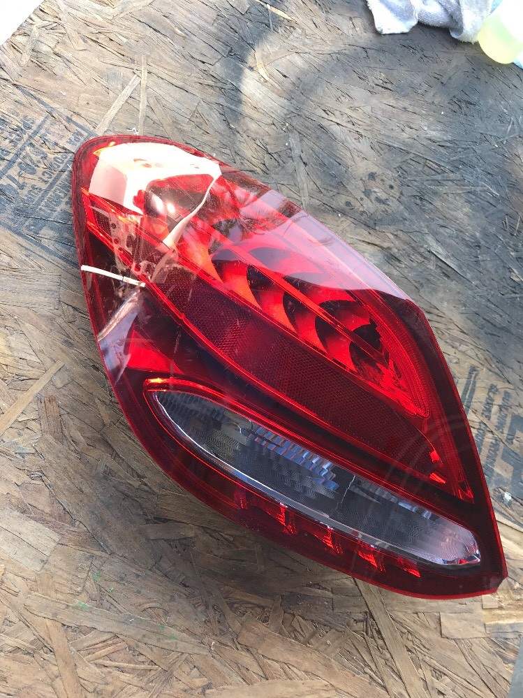 2015-2016 Mercedes-Benz C-Class Left Tail Light OEM!! A2059061802 | eBay