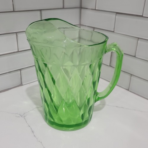 Nice Hazel Atlas Harlequin Diamond Pattern Green Uranium Vaseline Glass ...