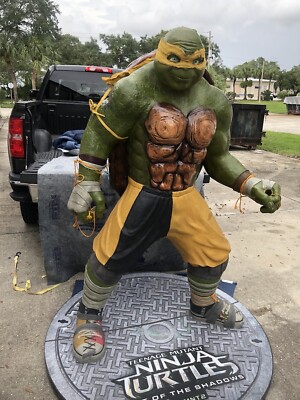 Life-size movie display Teenage Mutant Ninja Turtles Michelangelo ...