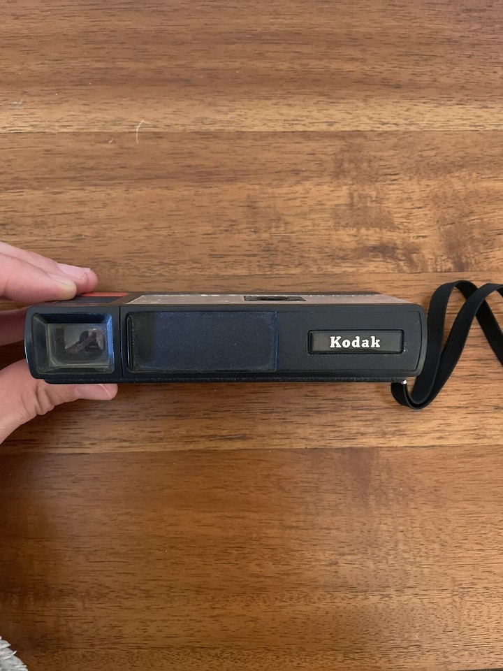Vintage Kodak Pocket Instamatic 20 Camera Takes 110 Film Made in USA ...