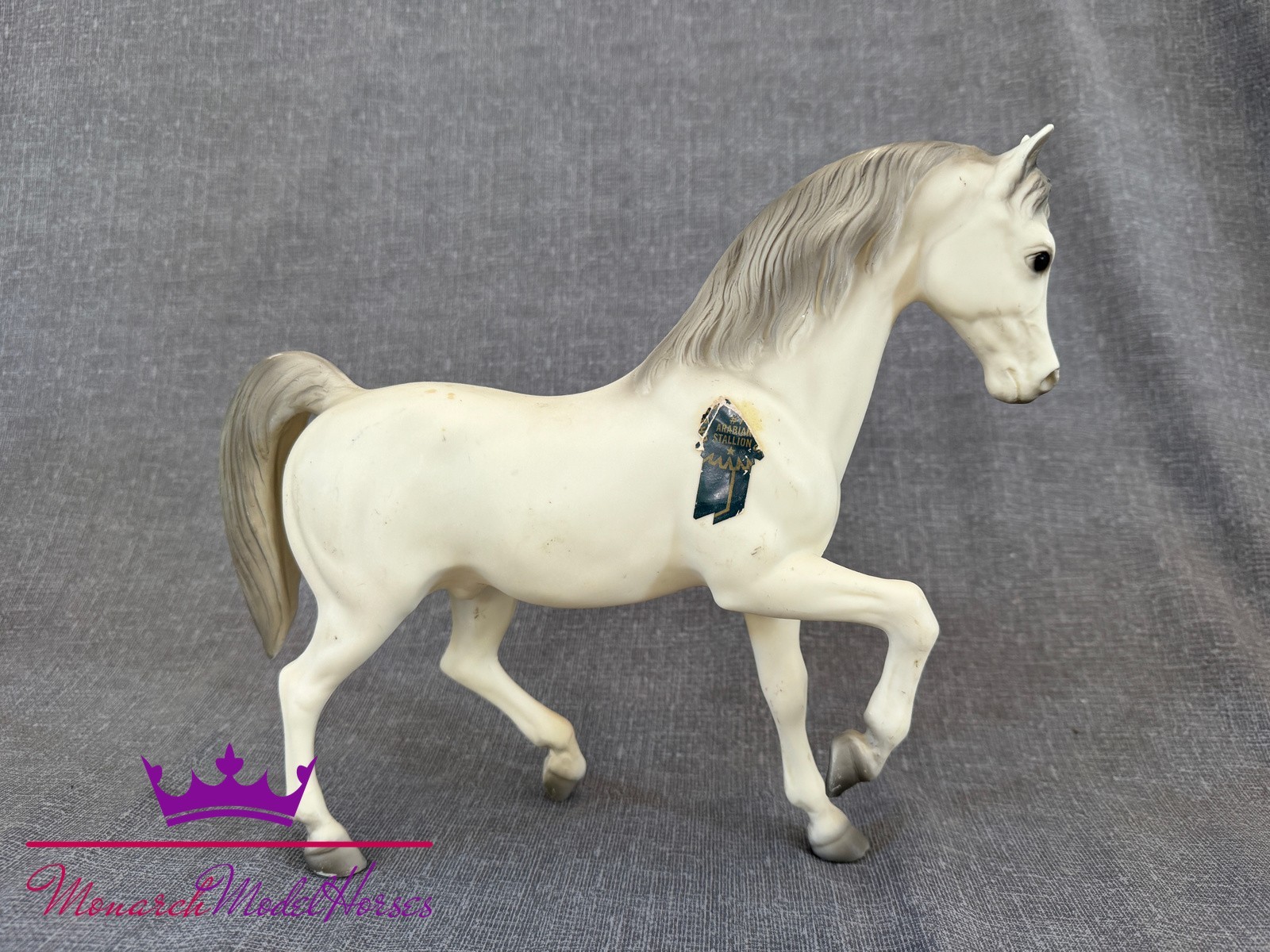 Breyer Trad Family Arabian Stallion #7 "Prince" w/ Blue Ribbon Sticker ...