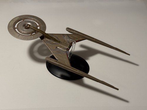 Eaglemoss Star Trek Discovery Ship Replica | USS Discovery NCC-1031-A ...