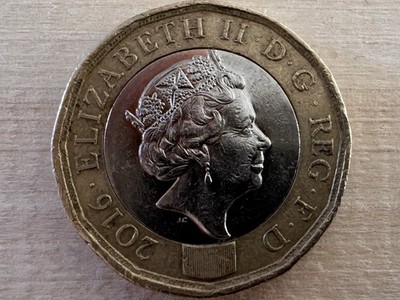 2016 UK One Pound Coin Is A Rare Collectable Coin In Great Condition ...