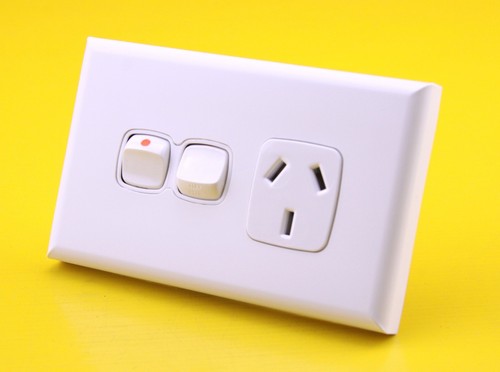 (Pack of 5) HPM Excel XL787XWE Single Powerpoint with extra Switch 10A ...