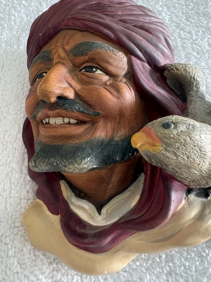 Chalk Ware Wall Hanging Vtg King And His Bird Good Condition One Owner ...
