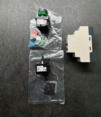 Schneider Electric Harmony ZBRRA Transmitter with ZBRT1 ZBRT2 Push ...