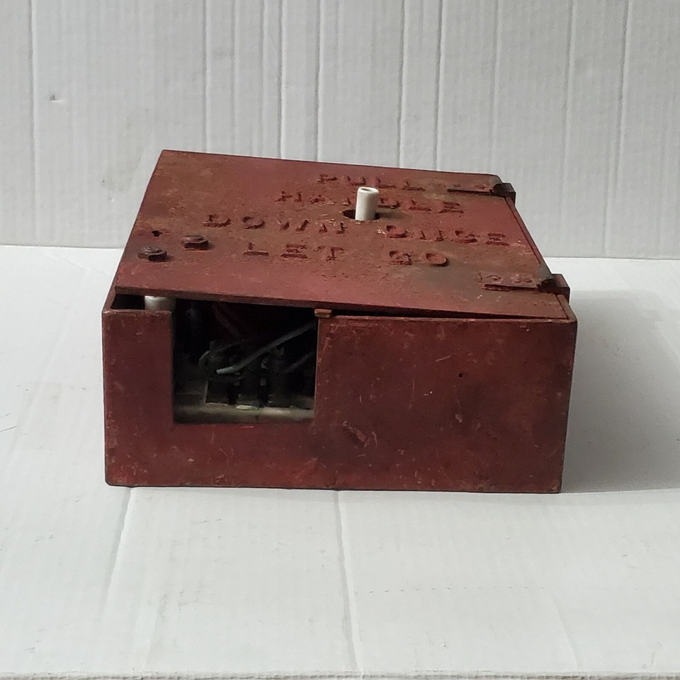 RARE VINTAGE TELEGRAPH FIRE CALL BOX CAST IRON RED FIRE ALARM BOX ...