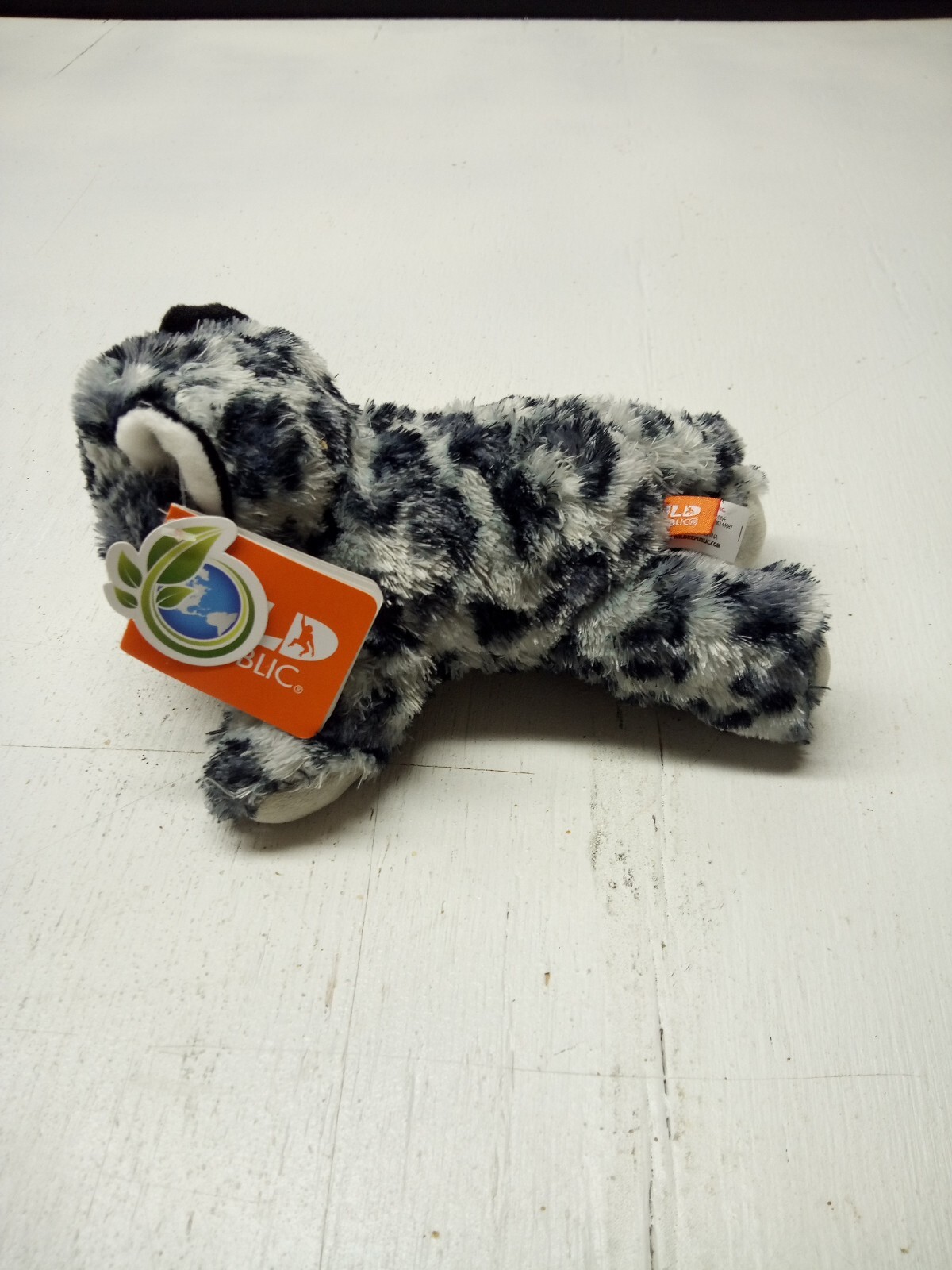 Wild Republic hug 'ems Snow Leopard Spotted gray Cub Plush 9" blue eyes ...
