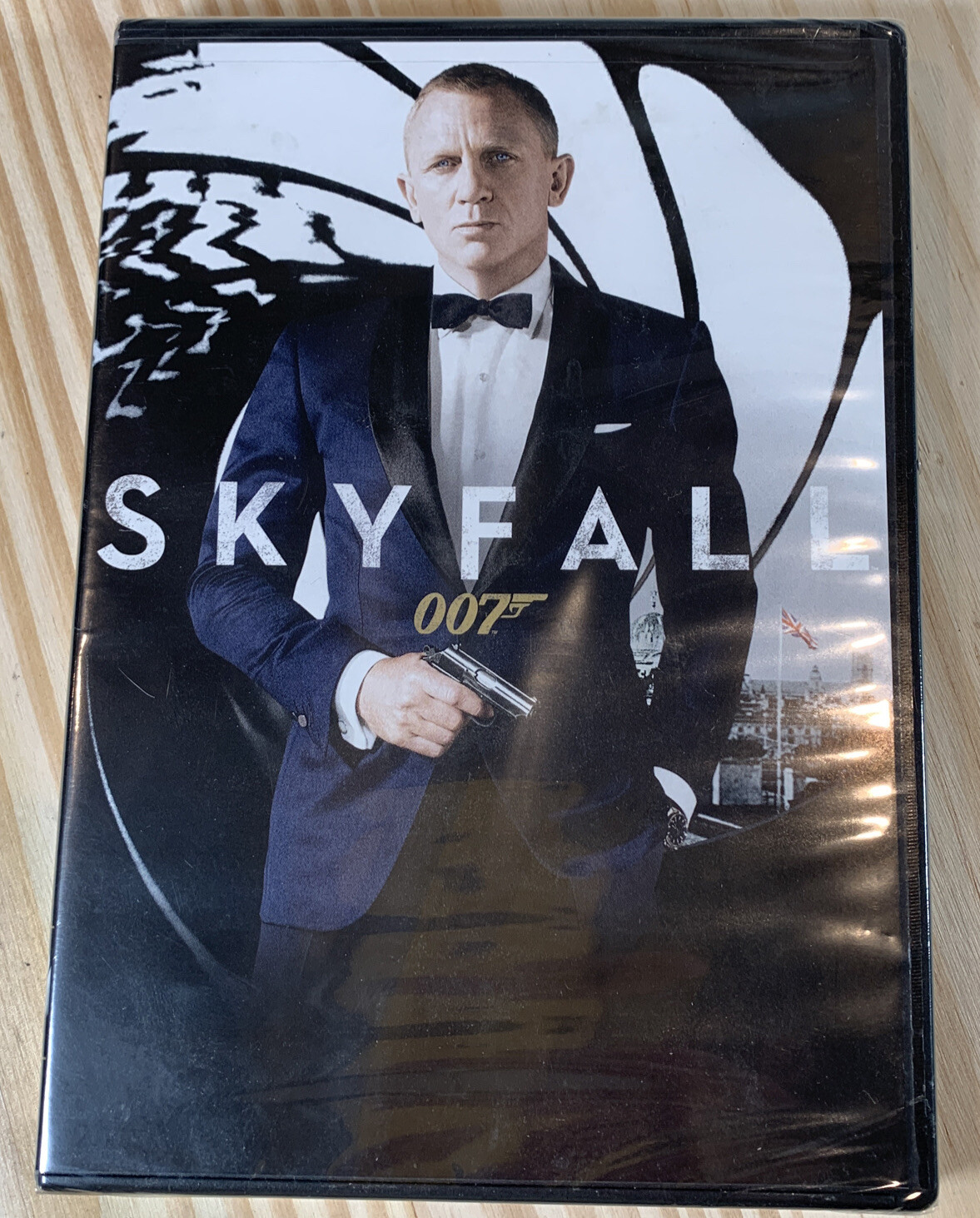 Skyfall 007 DVD 2012 Widescreen Action Adventure Daniel Craig Brand New ...