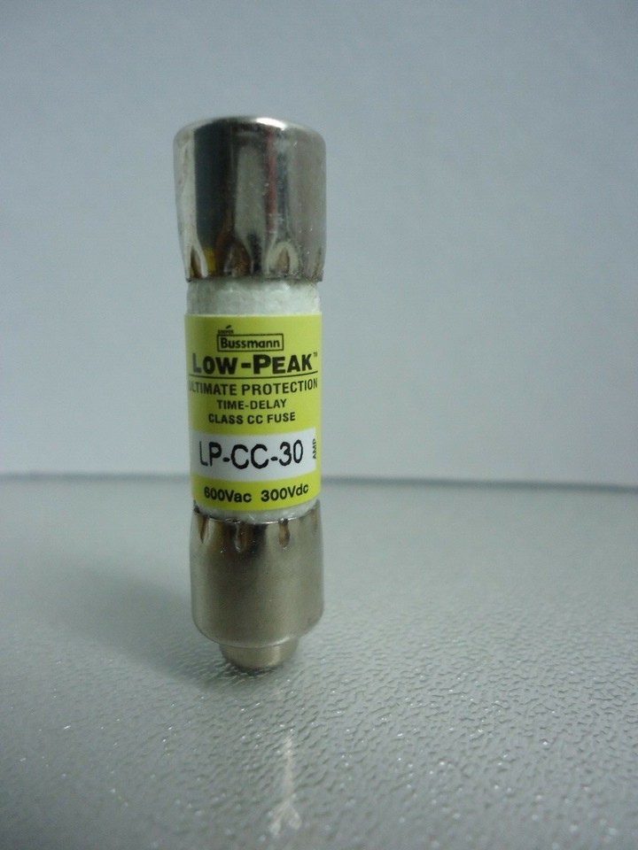 New Lot Bussmann LP-CC-30 LPCC 30 Amp Fuses Low Peak Class CC 600V NIB ...