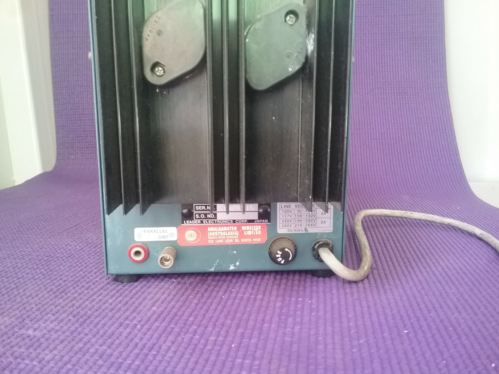 Vintage Leader LPS-163 Regulated DC Power Supply 240V 3A | eBay
