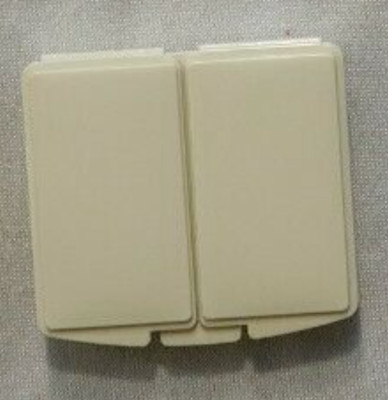 Tupperware Divided Stamps N Things Pill Keeper Holder Container Tan ...