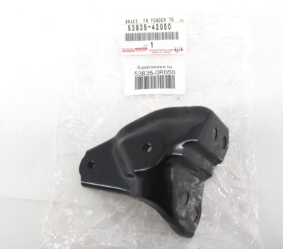 Genuine OEM Toyota 53835-0R050 Passenger RH Front Fender Brace 2019 ...