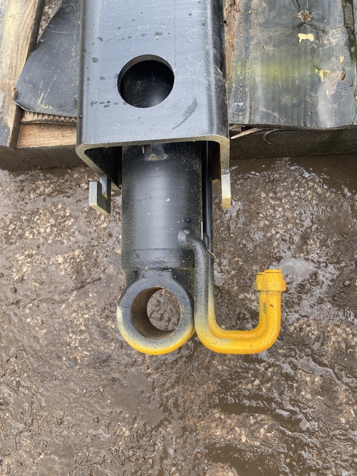 JCB HYDRAULIC RAM STABILISER/LIFT ARM P/N 556/60400 (AMS114) | eBay UK