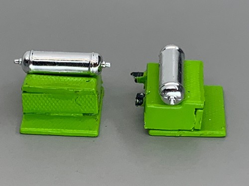 1/64 DCP PARTS LIME GREEN/CHROME PETERBILT 359/379/389 AIR TANKS ...