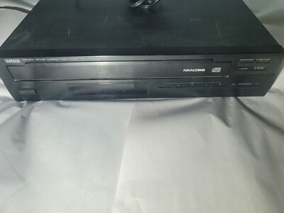 YAMAHA CDC-555 Natural Sound 5-Disc Carousel CD Changer Player. Tested ...