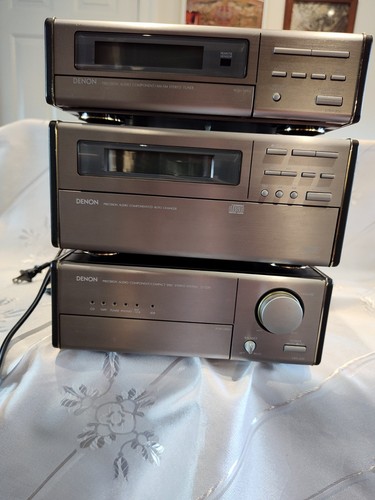 Denon Precision Audio Component( Compact Disc stereo System D 200, CD ...
