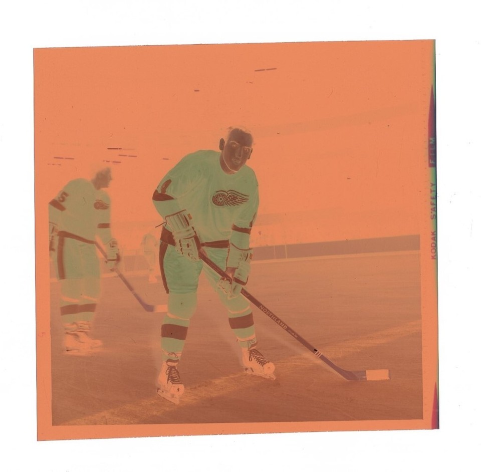 JDE1-12 GARY MARSH DET RED WINGS ORIGINAL J.D. MCCARTHY 2-1/4" COLOR ...