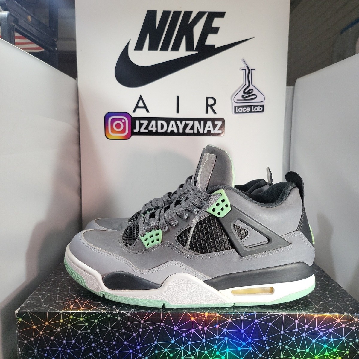 Green Glow 4 On Feet