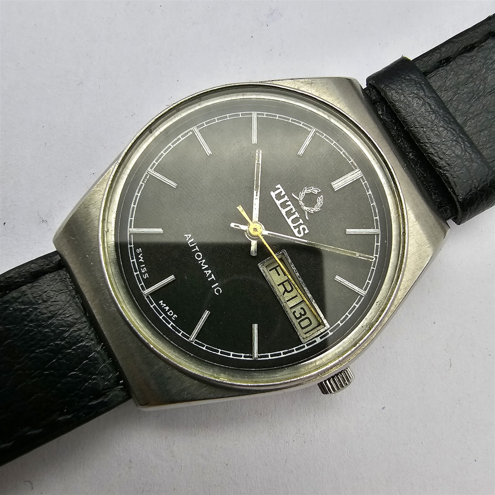 PROJECT TO FIX SOLVIL TITUS SS MENS AUTO HOODED DAY DATE WATCH EUROPE ...