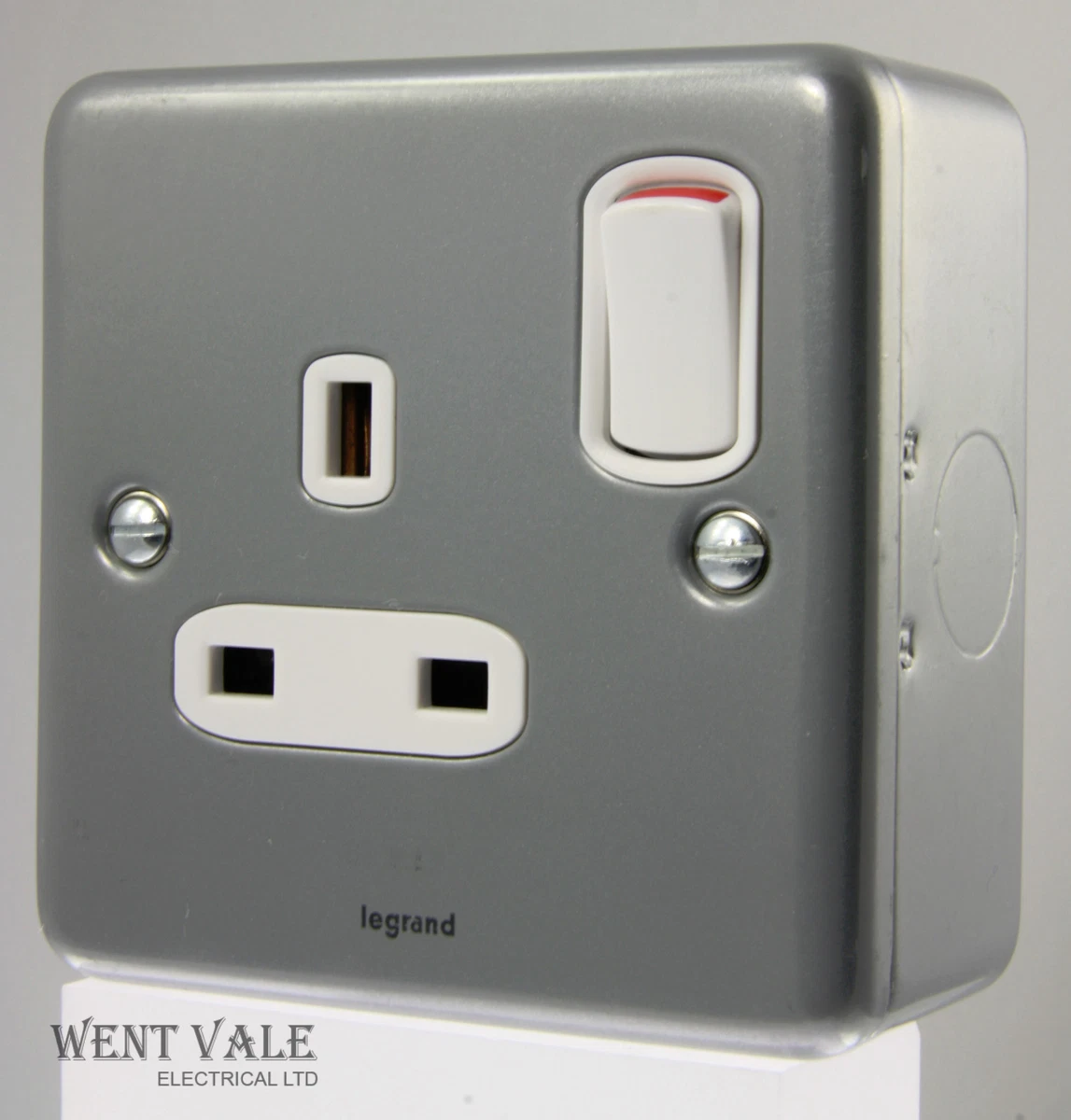 LEGRAND Socket Outlet Synergy, Gang Unswitched, 13 A, 250, 57% OFF