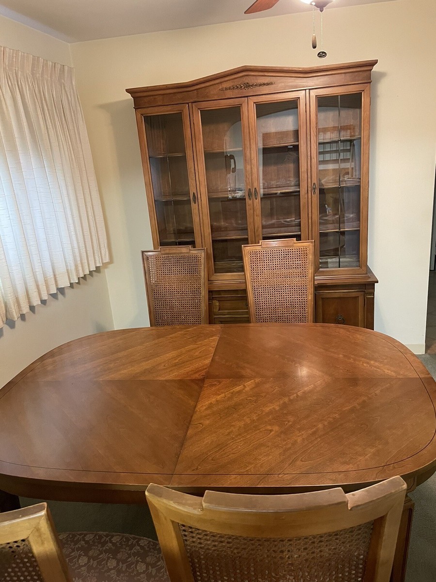 Thomasville Formal Dining Room Sets